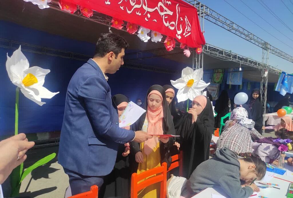 ایستگاه فرهنگی کانون به مناسبت نیمه شعبان در ارومیه برپا شد کانون